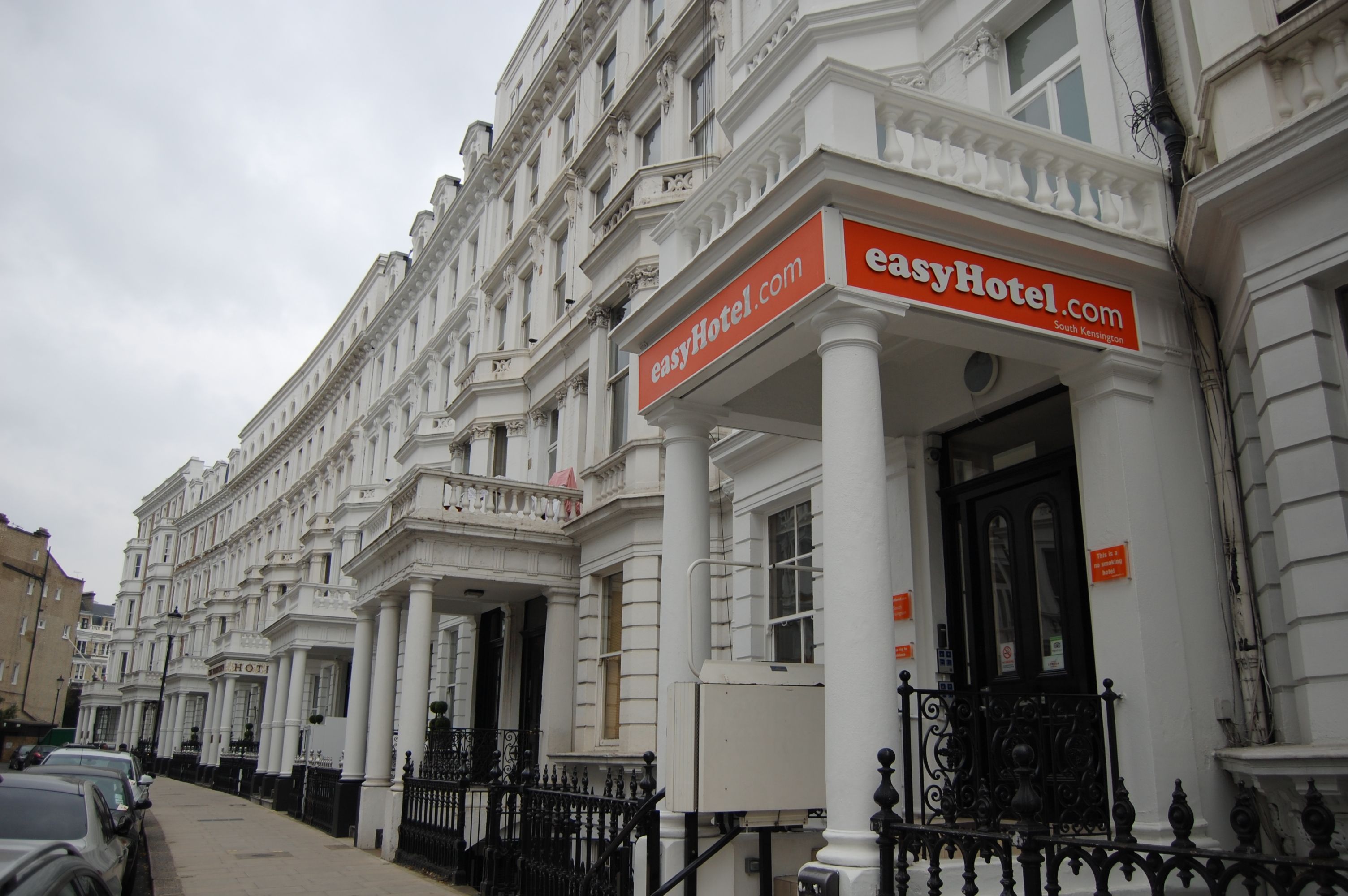 easyHotel - Development | easyHotel
